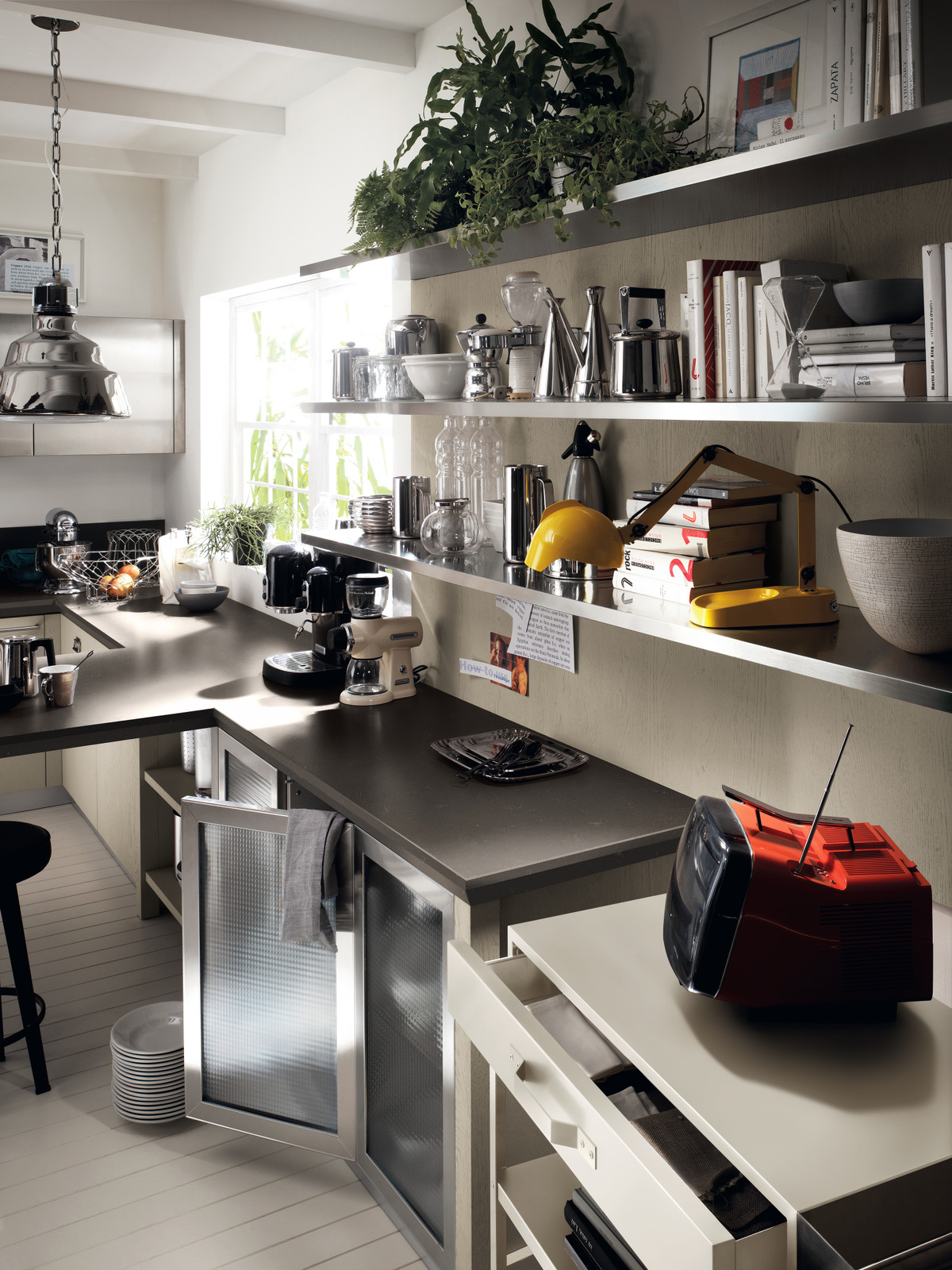 Steel kitchen: here’s how to furnish one | Scavolini Magazine
